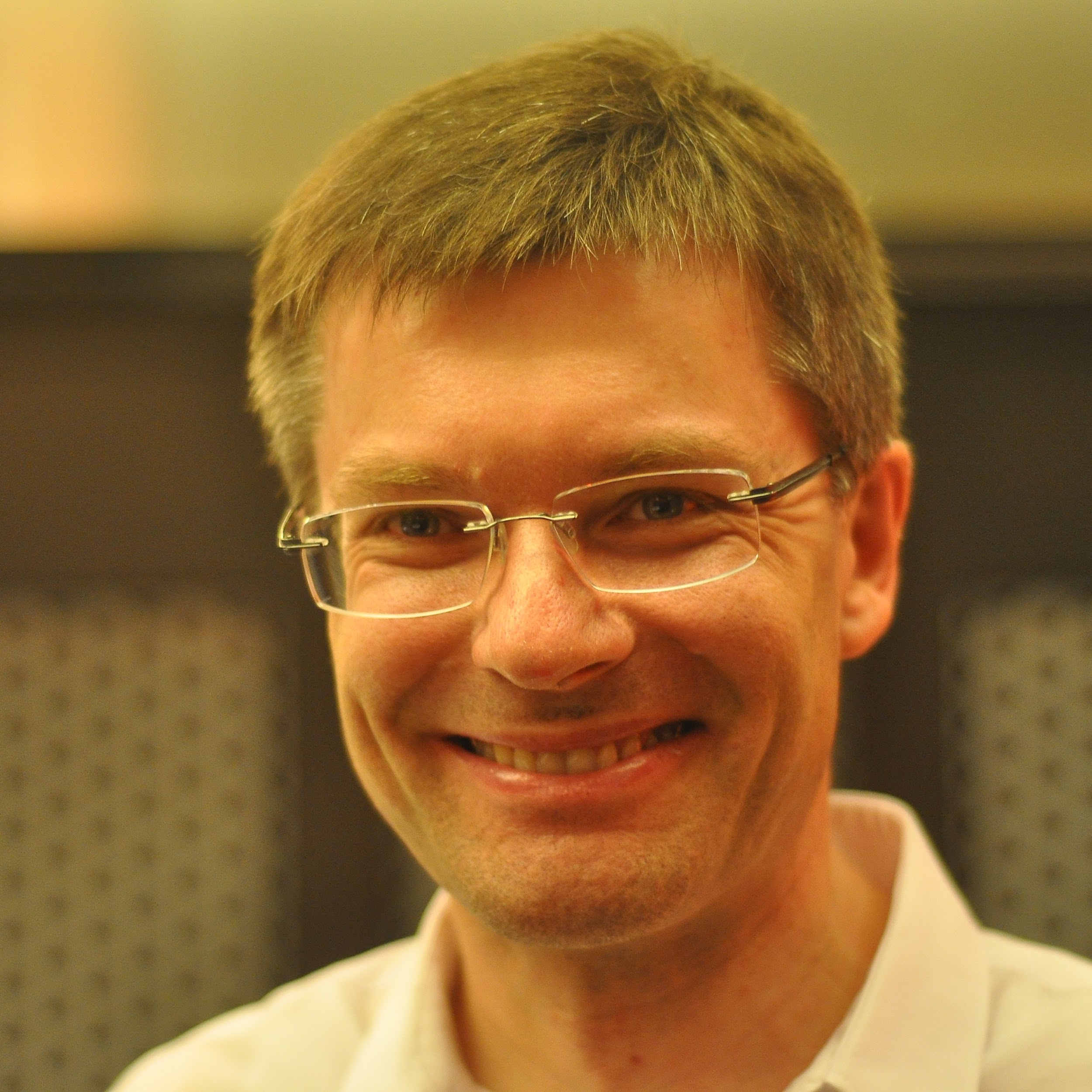 Eberhard Guhe - Harvard-Yenching Institute